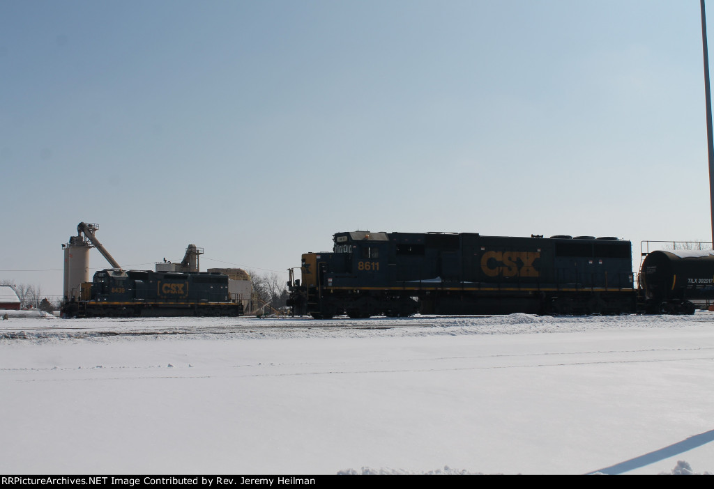 CSX 8439 & 8611 (1)